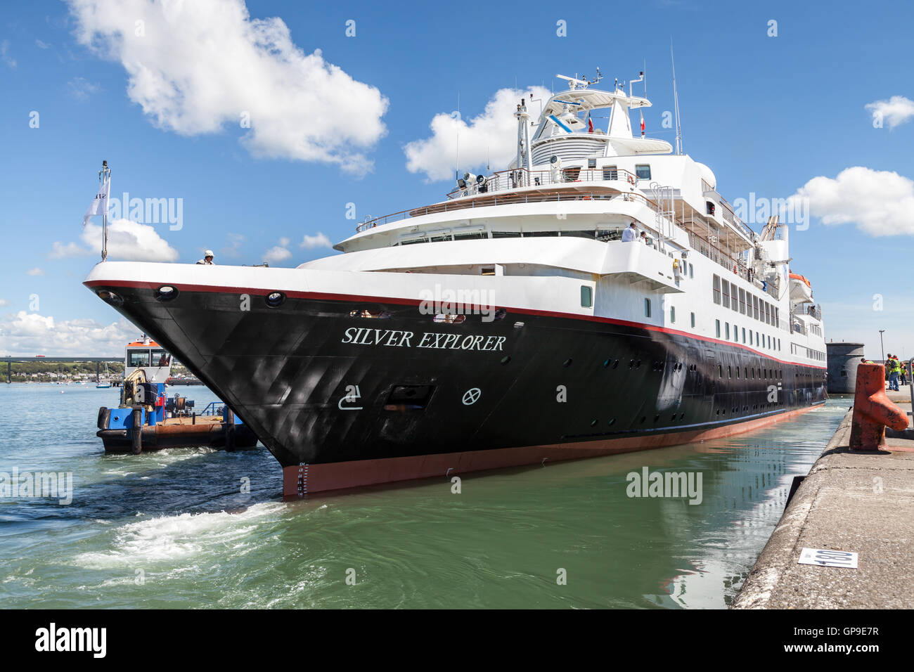 World discoverer ship hi-res stock photography and images - Alamy