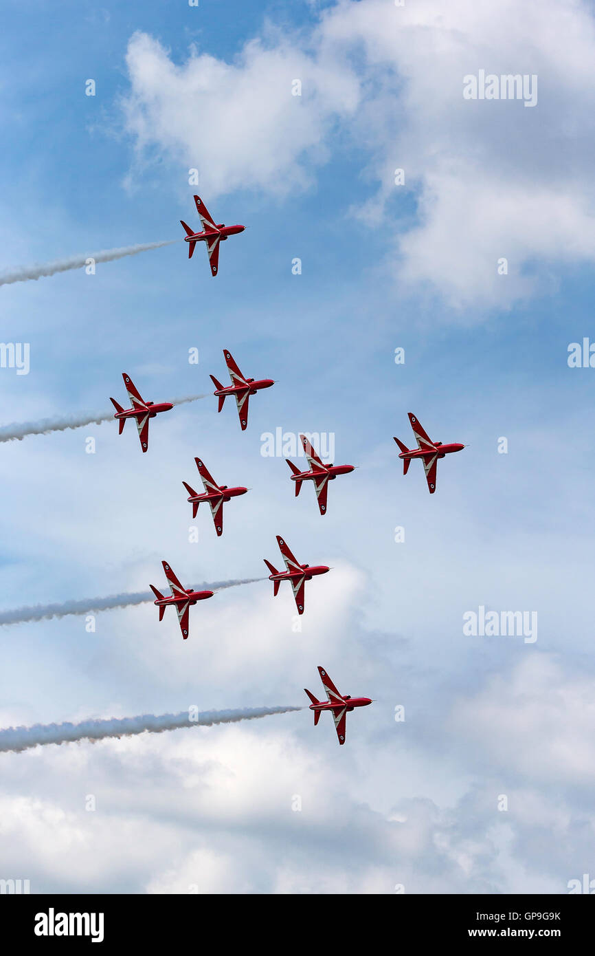 Royal Air Force (RAF) Red Arrows aerobatic display team flying British ...