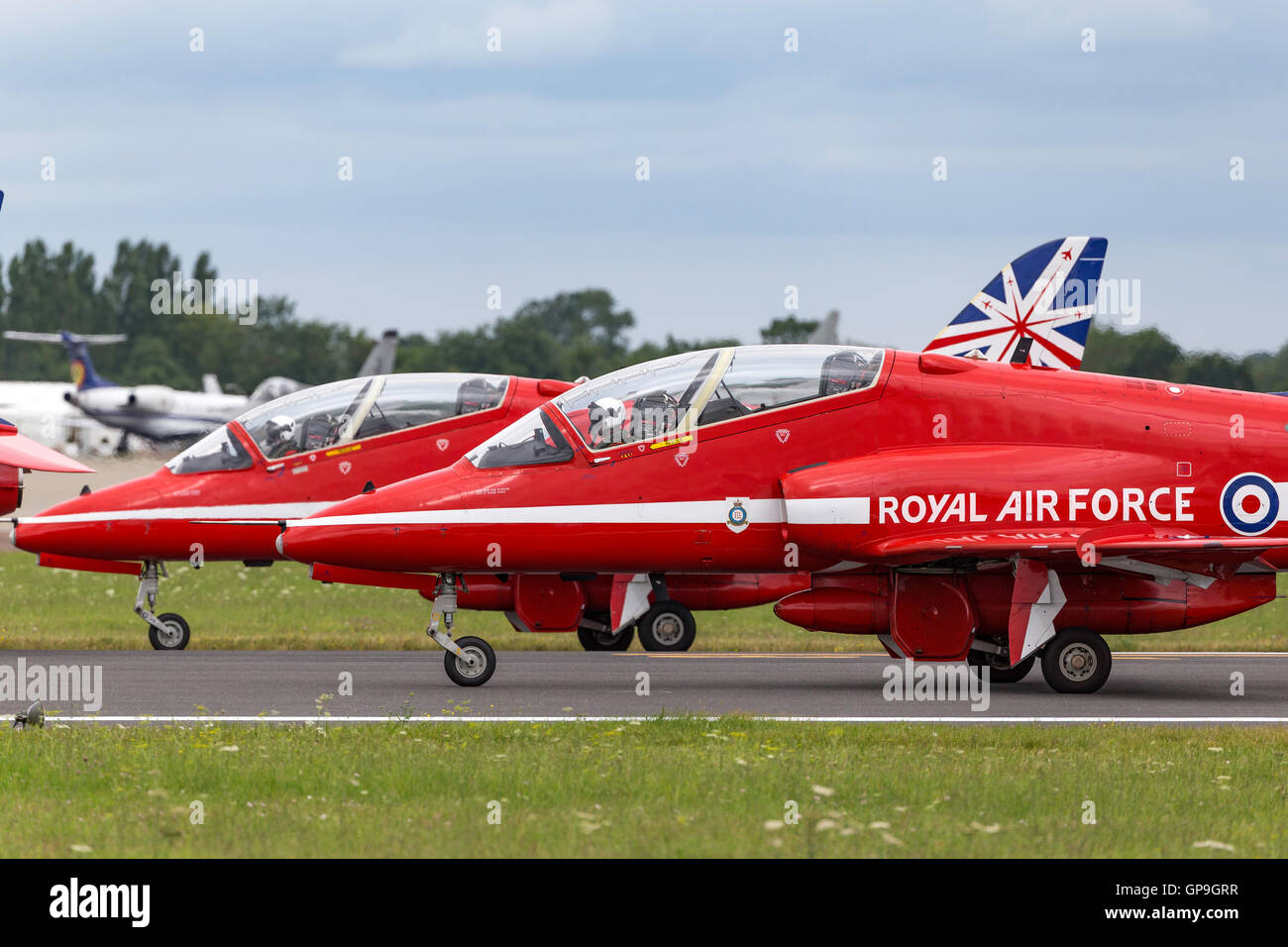 Royal Air Force (RAF) Red Arrows aerobatic display team flying British ...