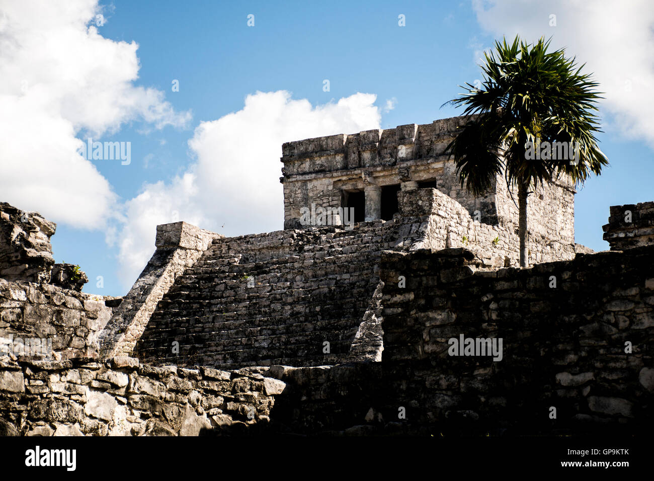 Mexico yucatan Tulum maya ruins Temple Oceanside Stock Photo - Alamy
