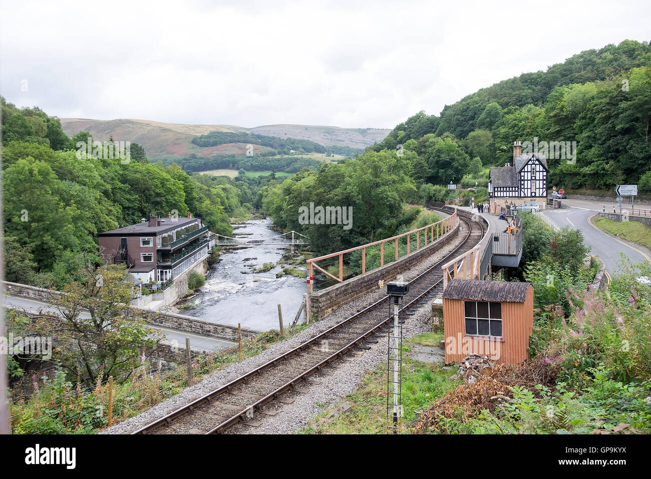 Steam Train at Corwen Station on the Llangollen Heritage Railway Stock ...