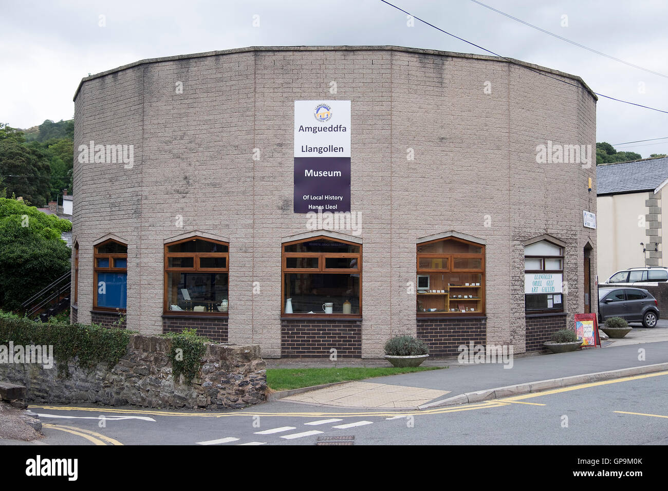 Llangollen Museum, Llangollen Wales Stock Photo - Alamy