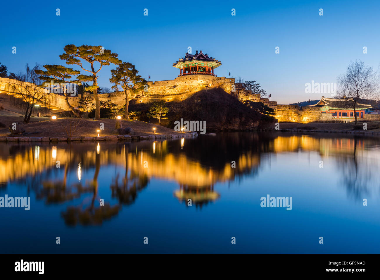Hwaseong Fortress, Traditional Architecture of Korea in Suwon at Night ...