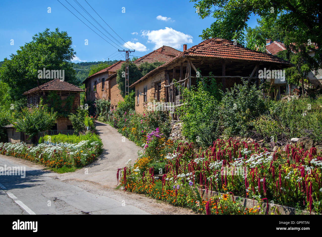 Old country village hi-res stock photography and images - Alamy