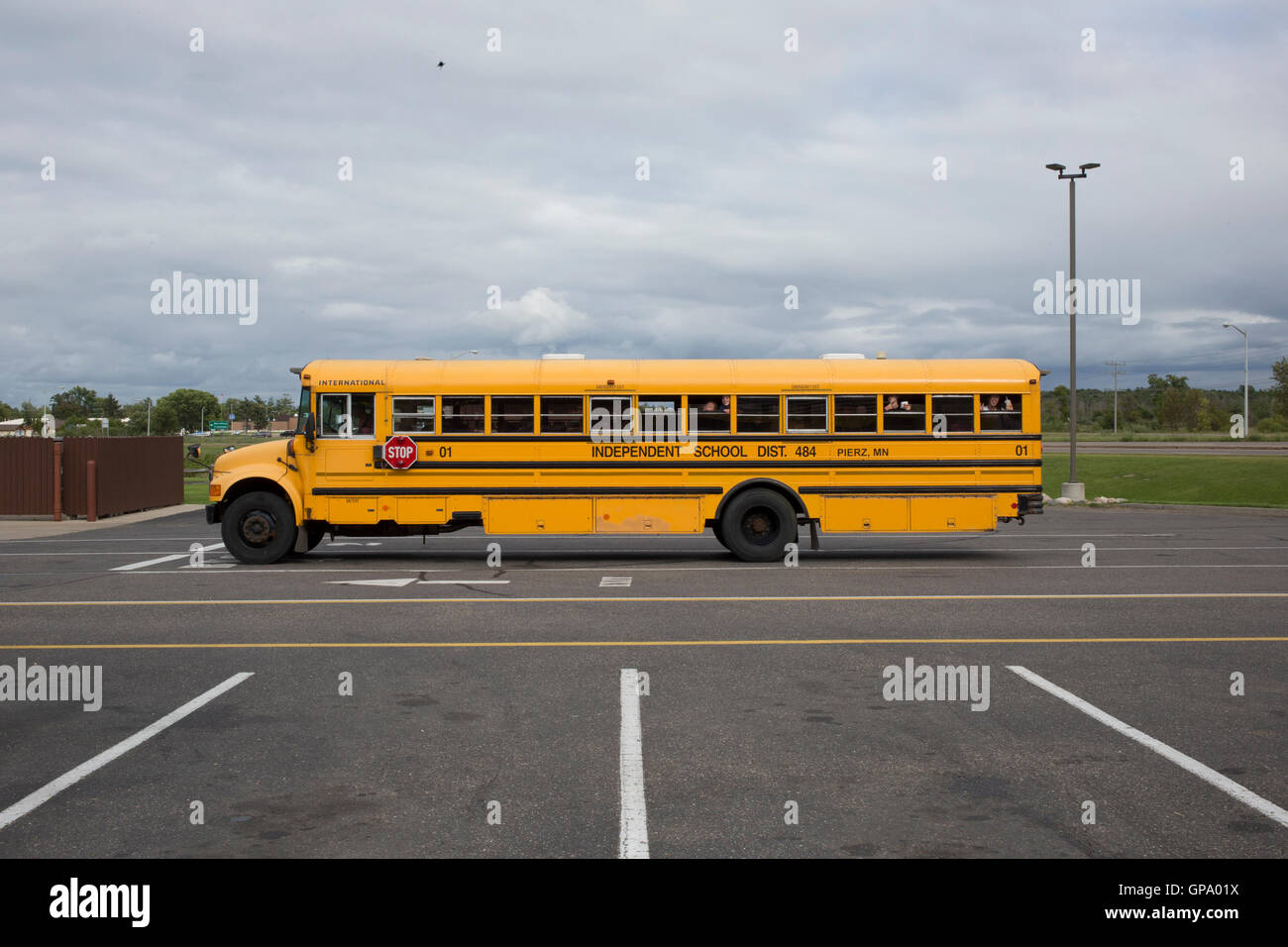 Parked school bus hi-res stock photography and images - Alamy
