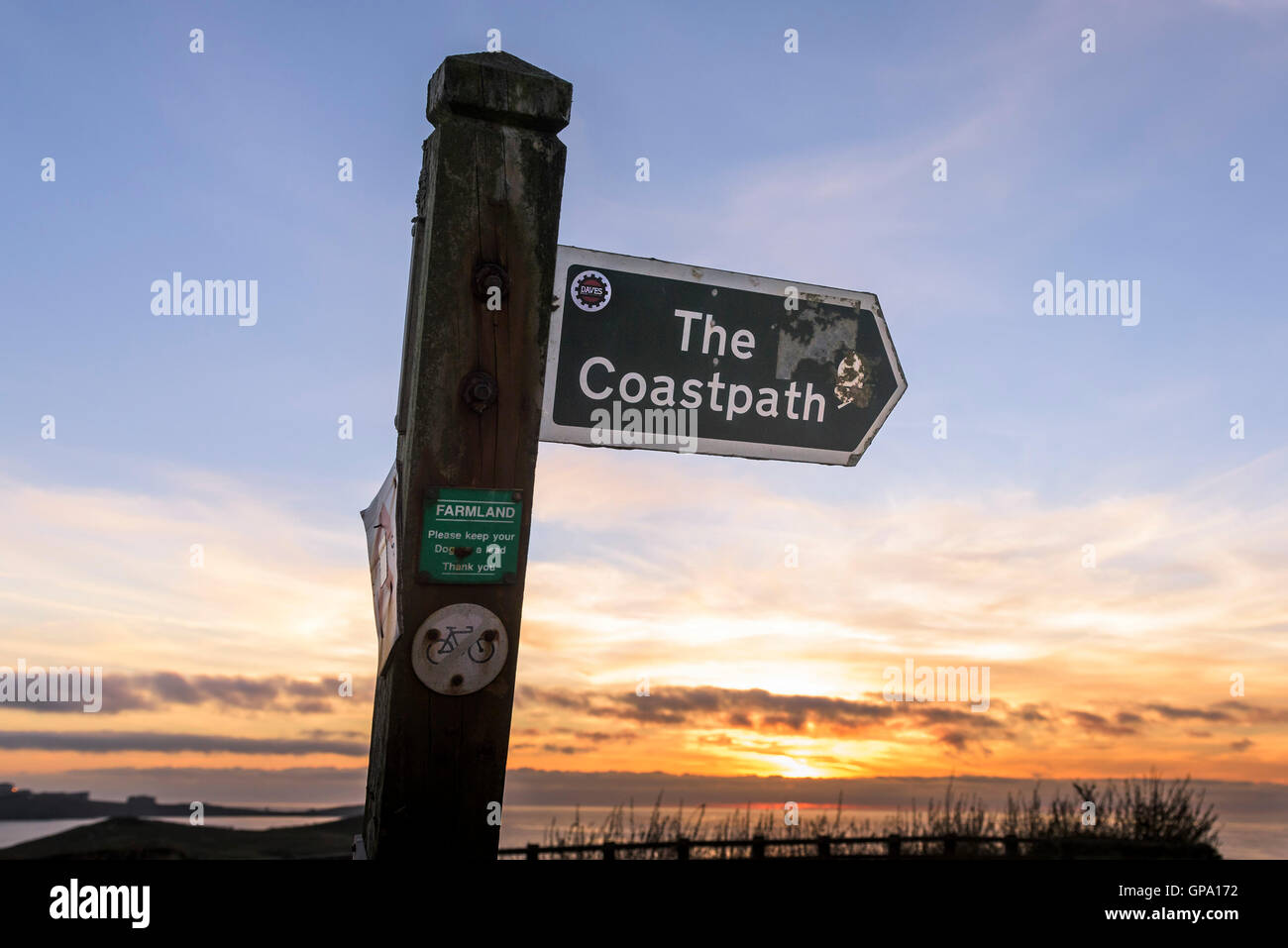 A sign for the Coastal Path in Newquay, Cornwall Stock Photo - Alamy