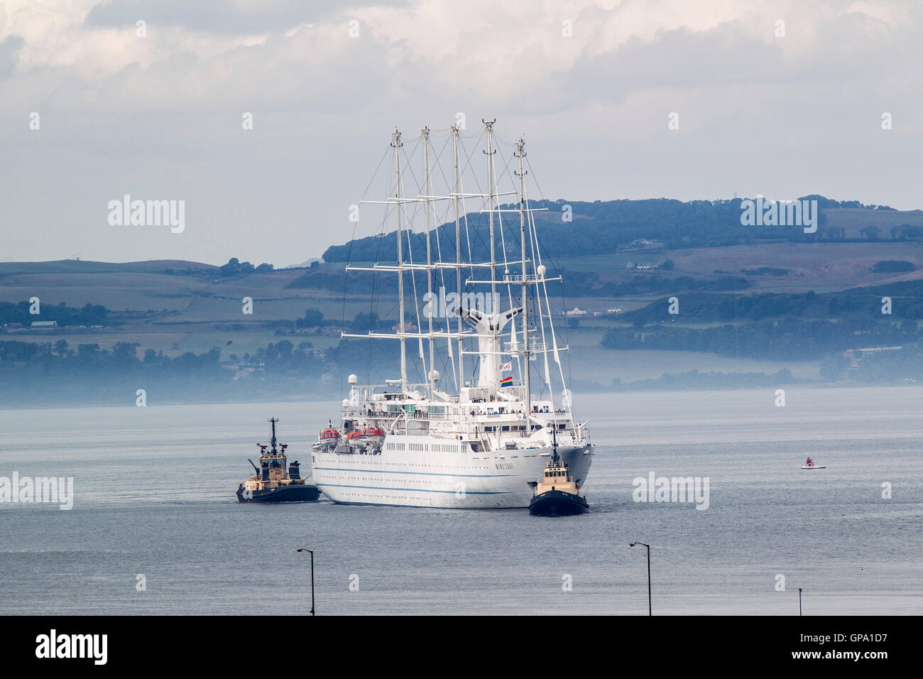 Wind surf cruise ship hi-res stock photography and images - Alamy