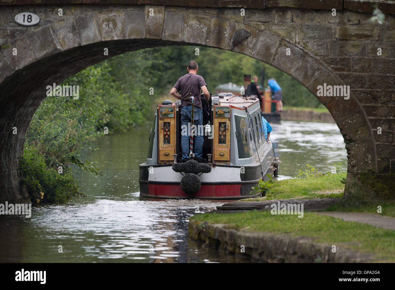 Macclesfield canal bridge hi-res stock photography and images - Alamy