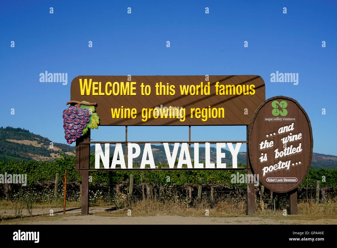 Napa Valley Welcome Sign High Resolution Stock Photography and Images ...