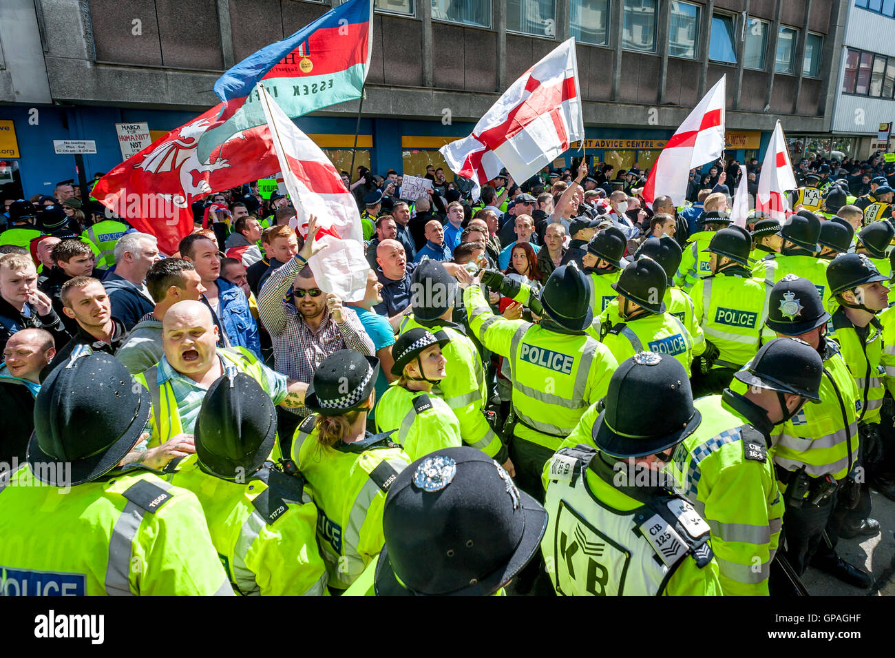 English defence hi-res stock photography and images - Alamy