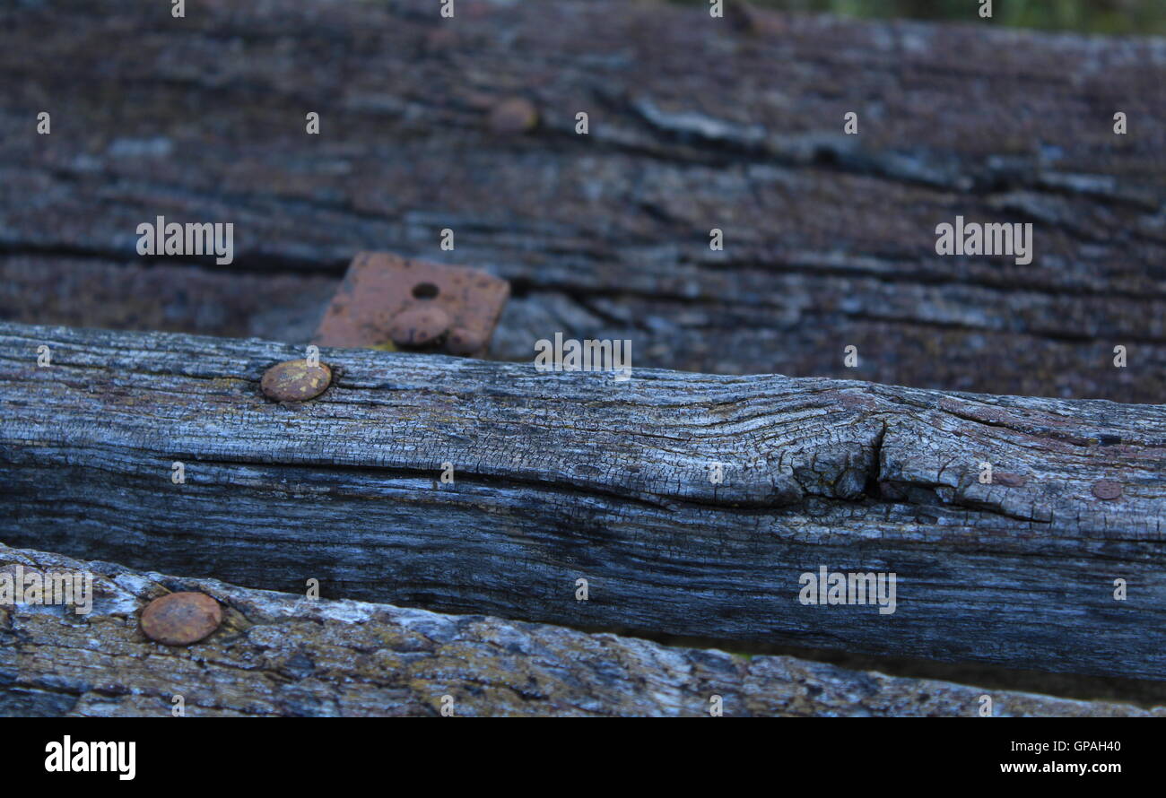 Old bench hi-res stock photography and images - Alamy