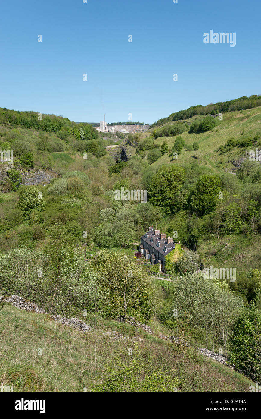 Working quarry hi-res stock photography and images - Alamy