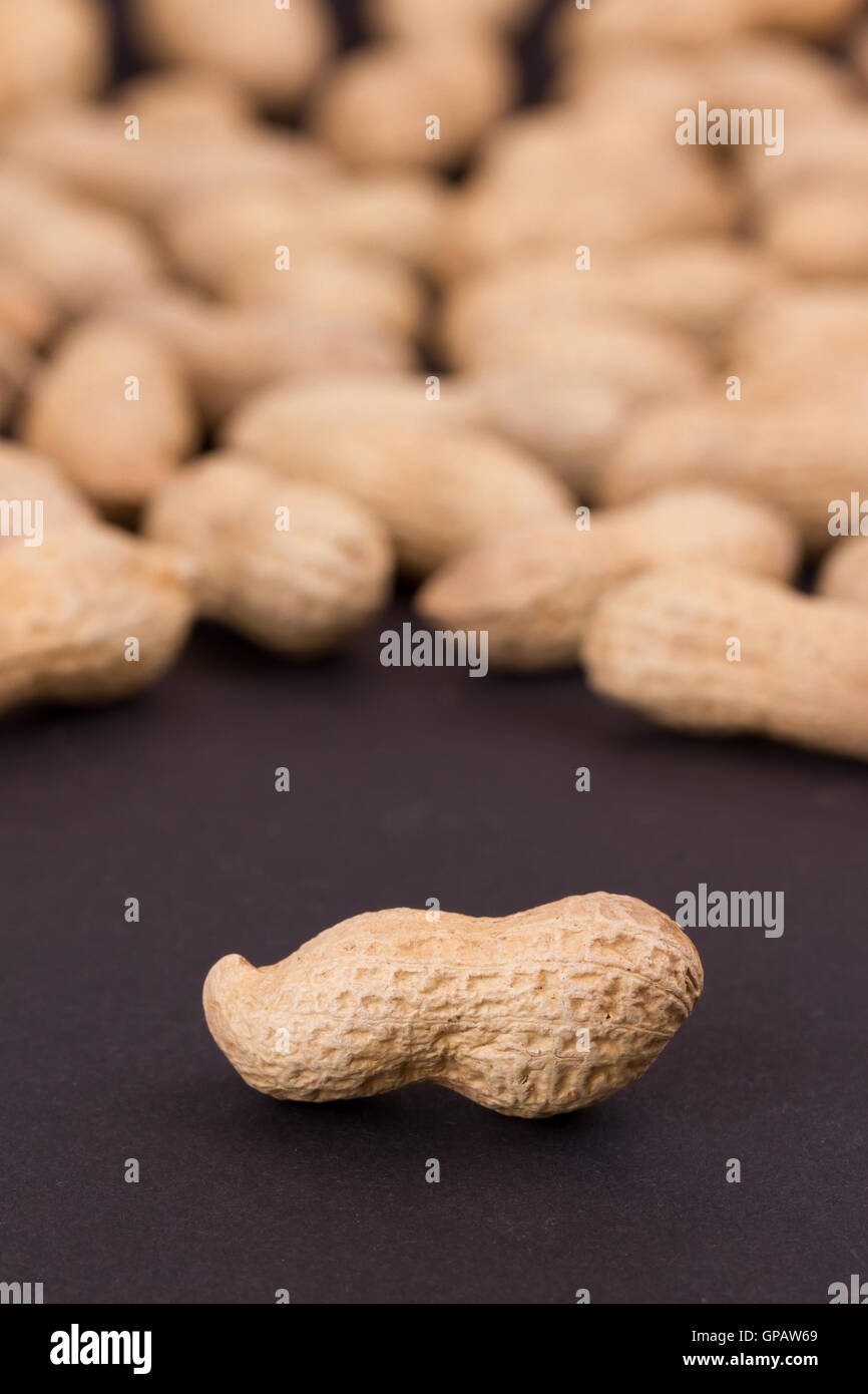 Roasted in-shell peanuts Stock Photo - Alamy