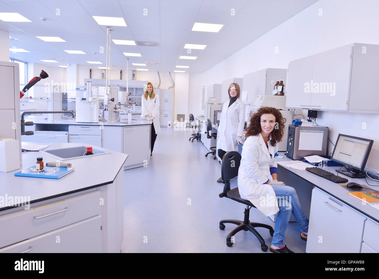 scientists working at the laboratory Stock Photo - Alamy
