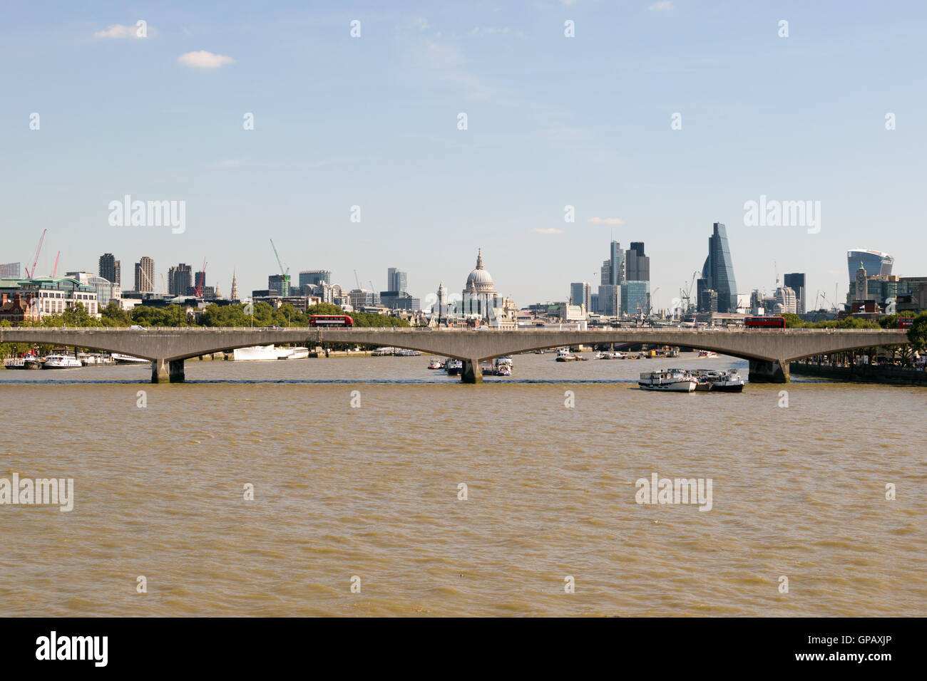Waterloo bridge skyline london hi-res stock photography and images - Alamy