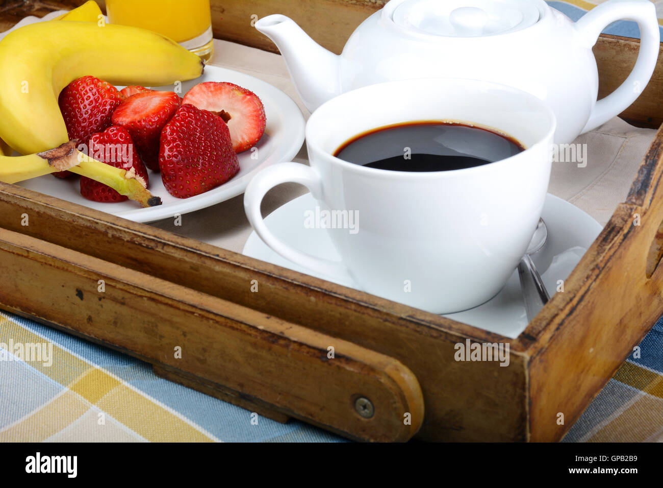 Tray of fresh orange juice hi-res stock photography and images - Alamy