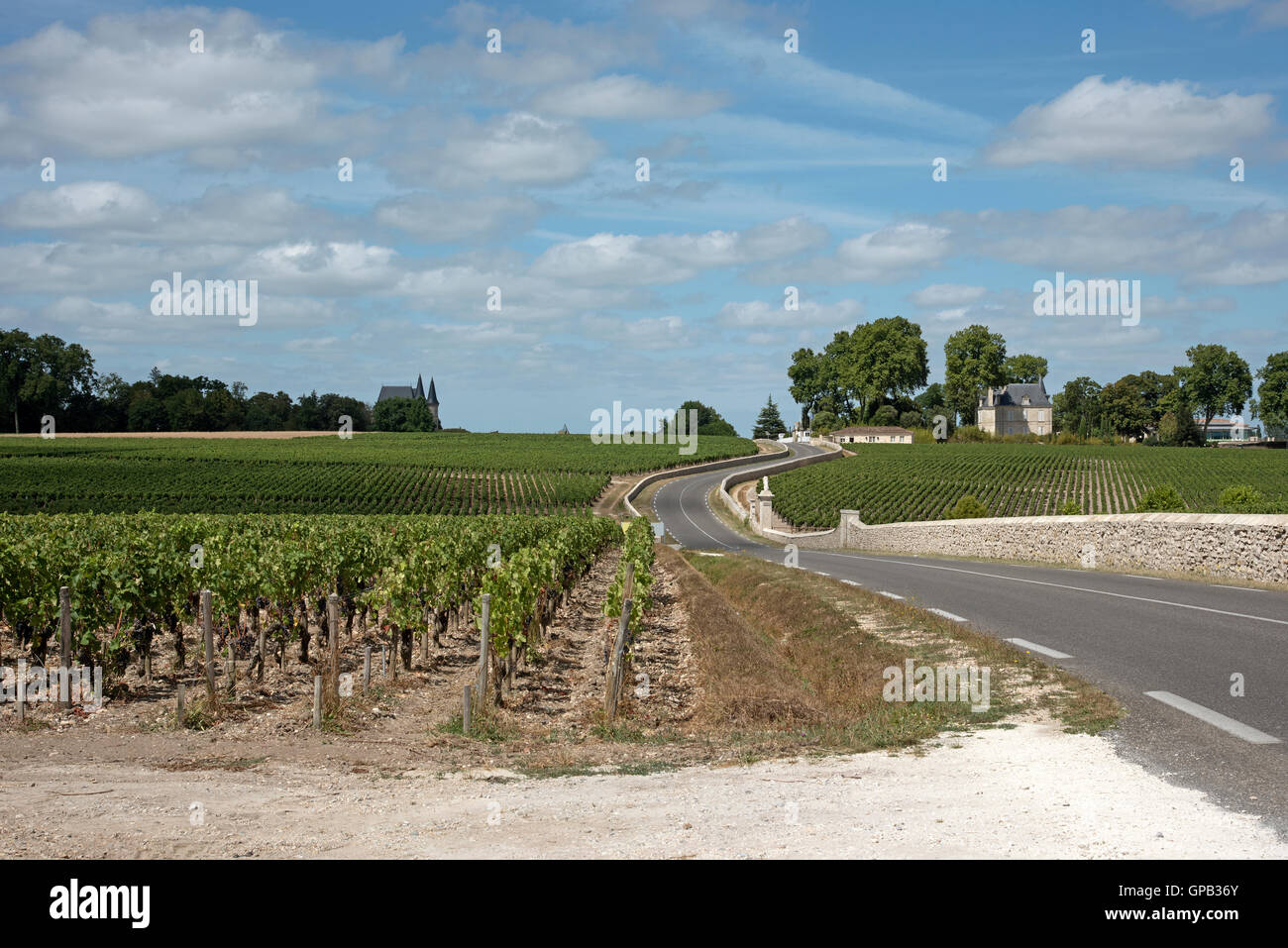 Médoc wine country hi-res stock photography and images - Alamy