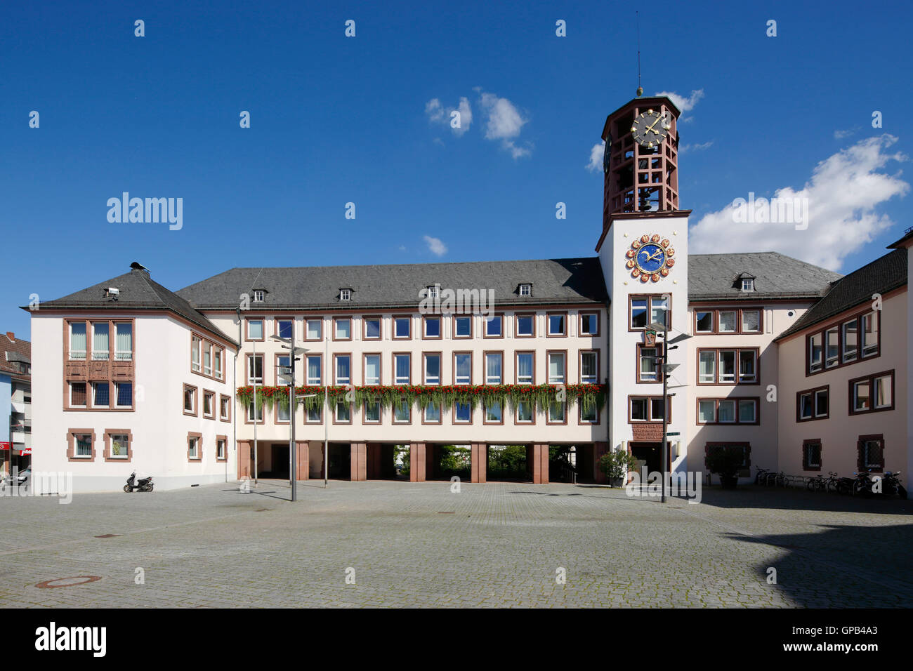 Rathaus und Marktplatz in Worms, Rhein, Rheinland-Pfalz Stock Photo - Alamy