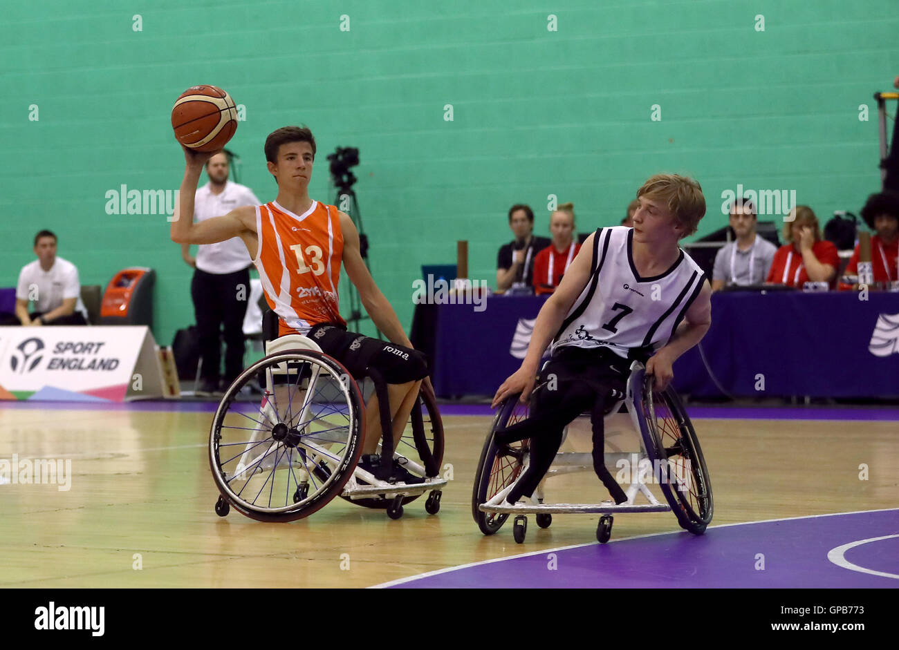 Peter cusack hi-res stock photography and images - Alamy