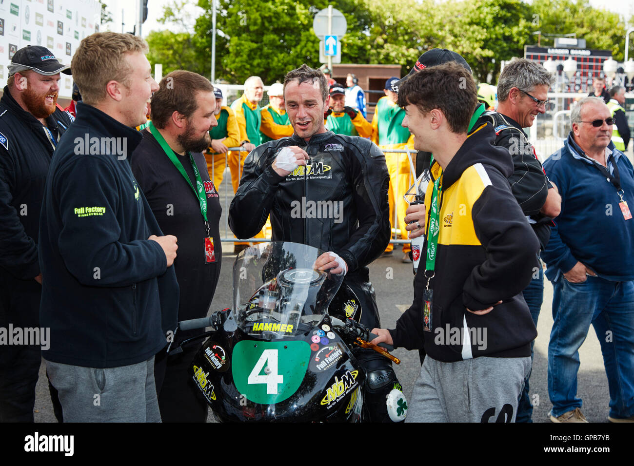 David Lumsden, second in Supertwin Manx Grand Prix 2016 Stock Photo - Alamy