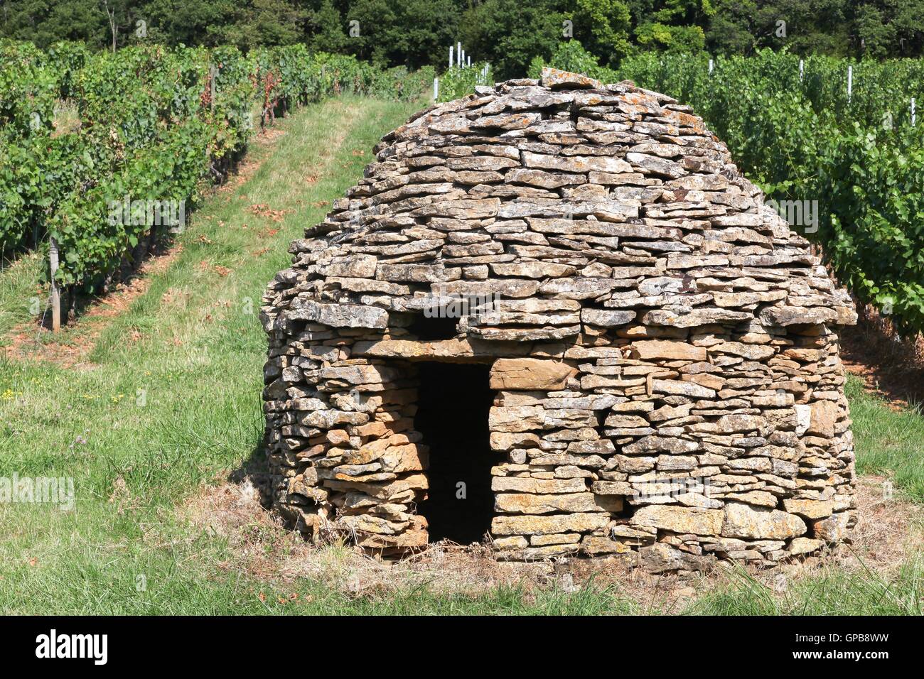 Stone hut hi-res stock photography and images - Alamy