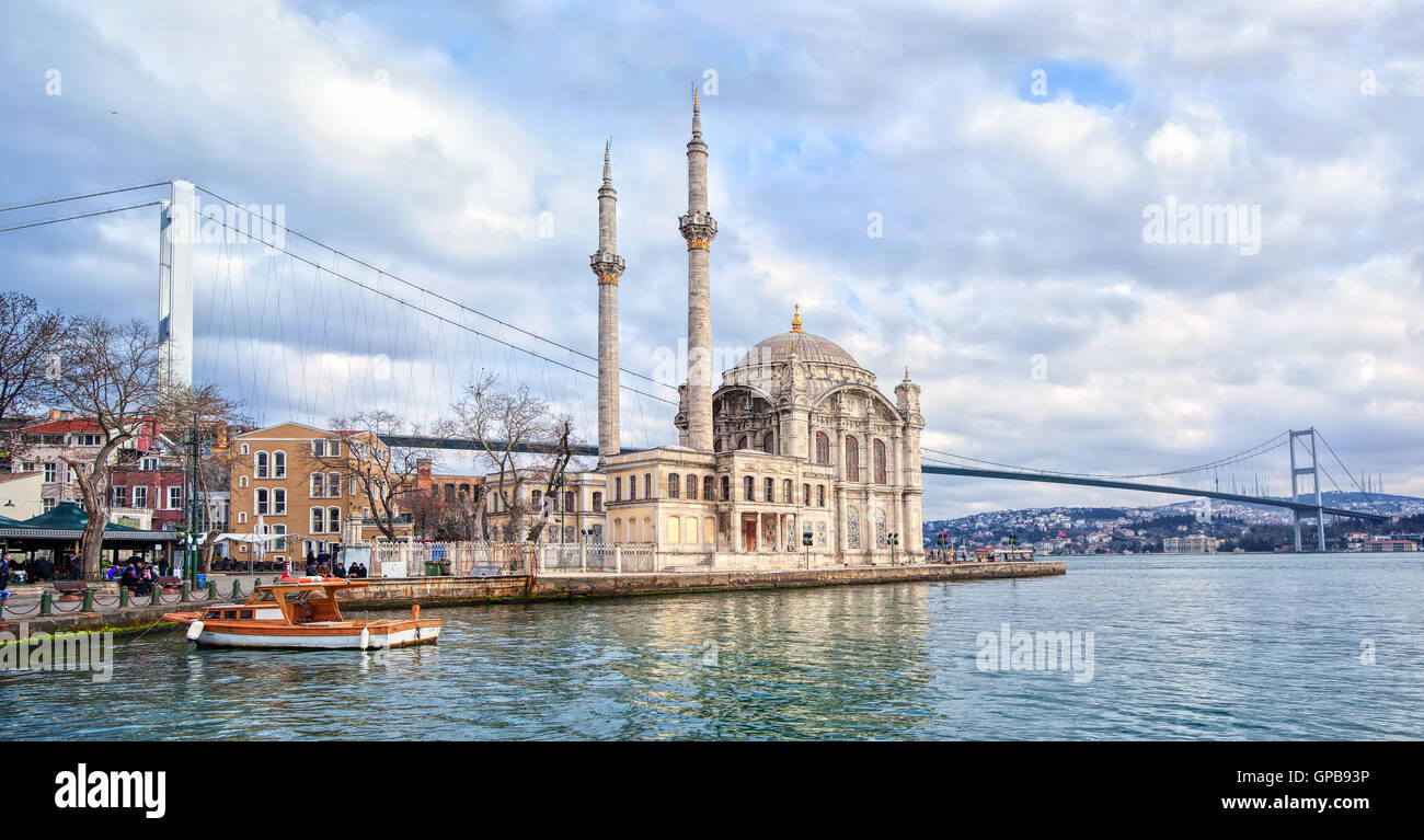 Istanbul bosphorus bridge hi-res stock photography and images - Alamy