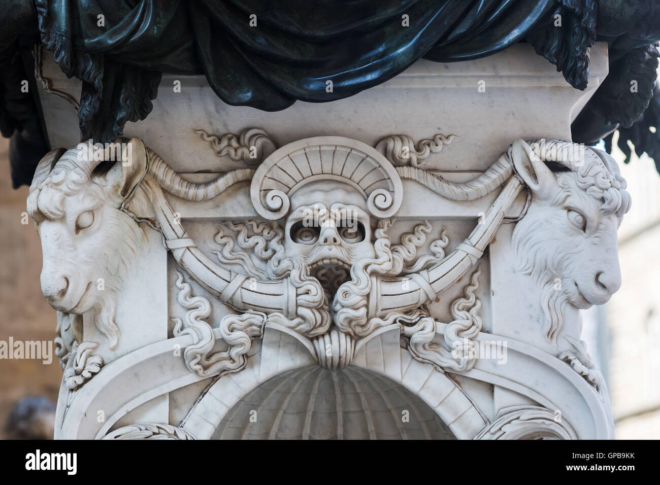 Ancient socket hi-res stock photography and images - Alamy