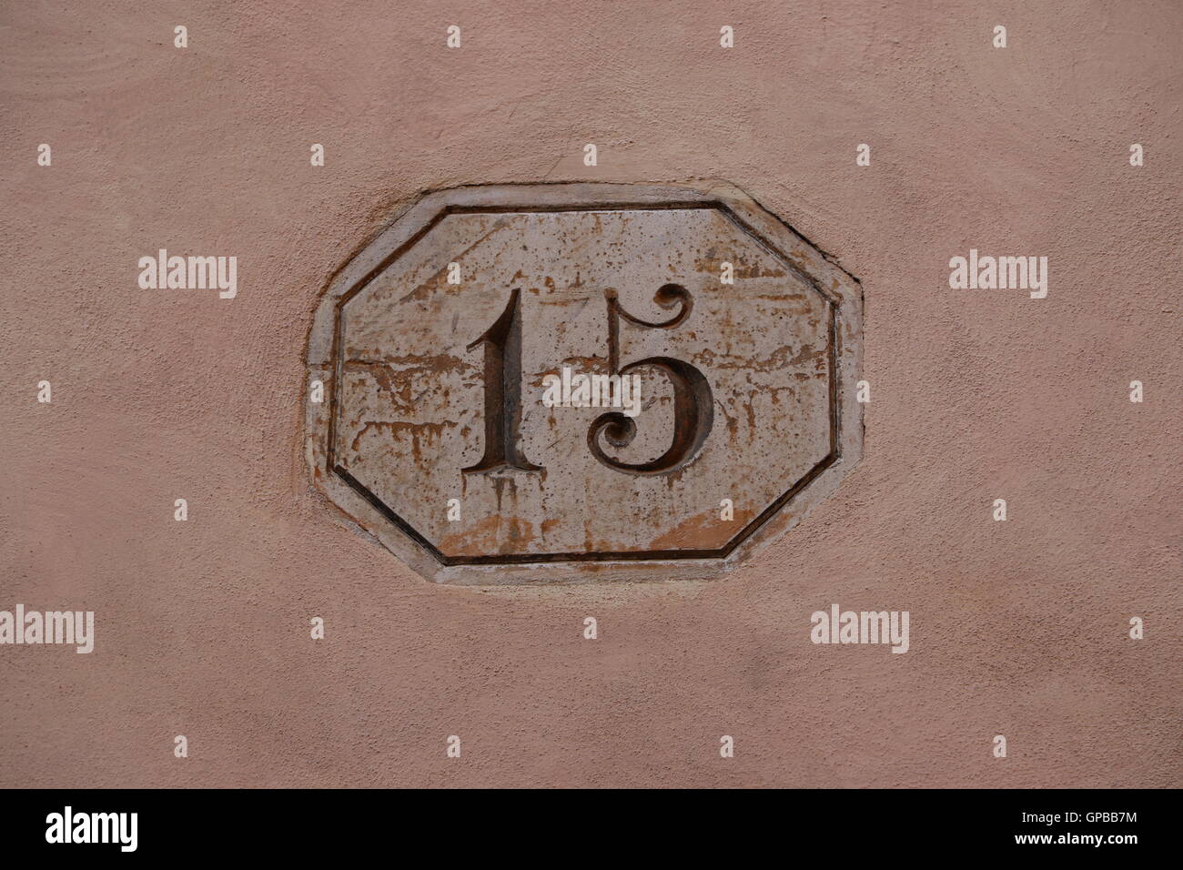 House number 15 in the city of Rome Stock Photo - Alamy
