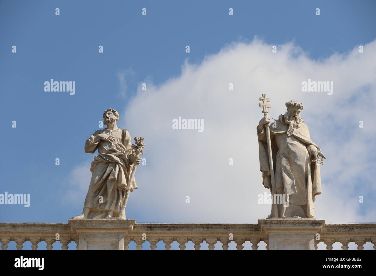 Statues of the Saint Peter Square in the Vatican Stock Photo - Alamy