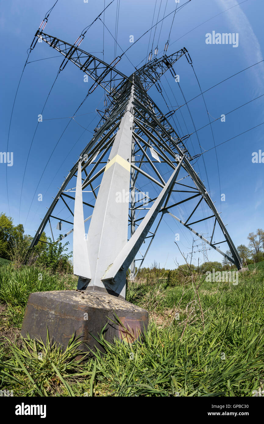 Mounting pylon hi-res stock photography and images - Alamy