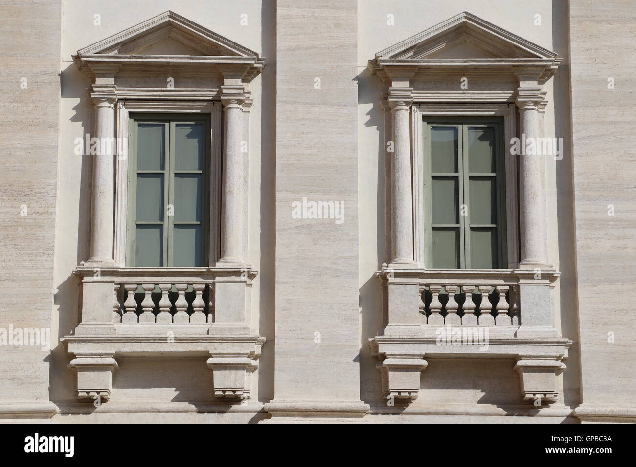 Detail of the Trevi Fountain in the city of Rome Stock Photo - Alamy