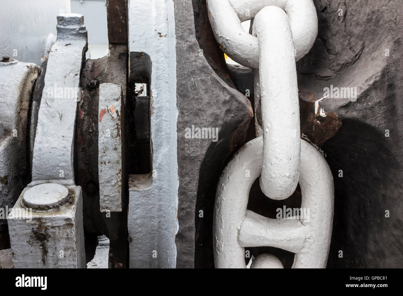 Old anchor winch hi-res stock photography and images - Alamy