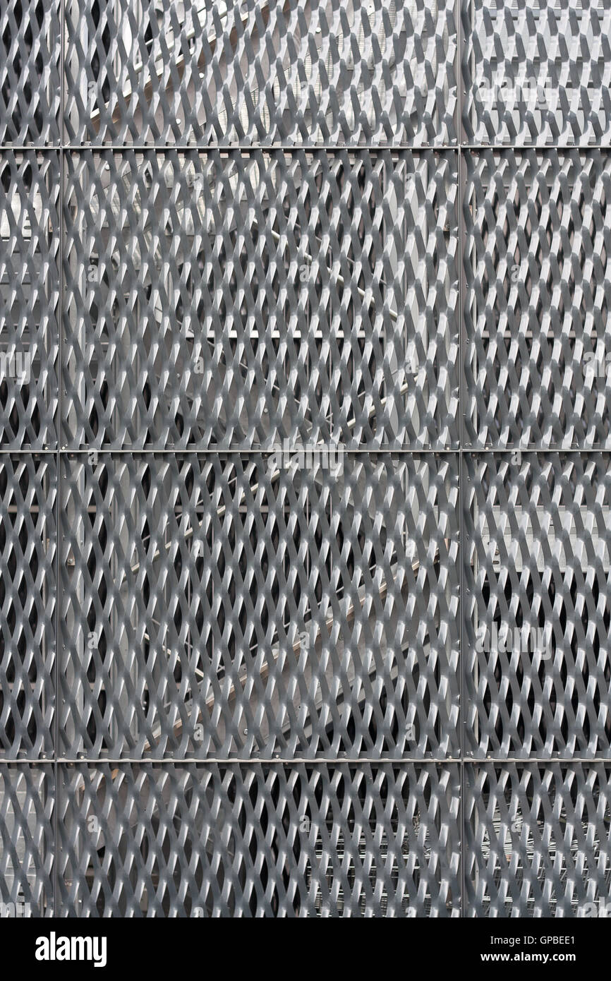 Abstract metal fencing hi-res stock photography and images - Alamy