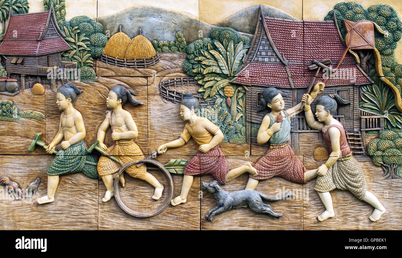 native culture Thai stucco on the temple wall, Thailand Stock Photo - Alamy