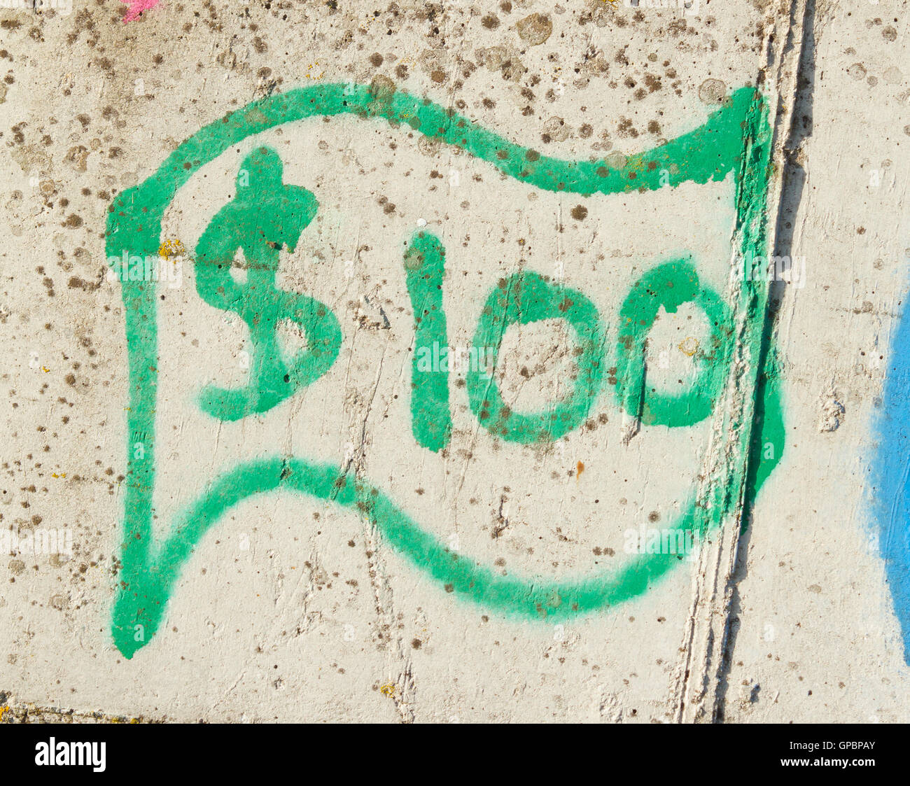 Dollar sign graffiti hi-res stock photography and images - Alamy