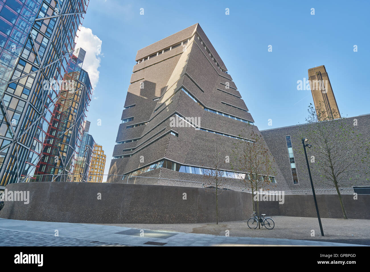The Switch House, Tate Modern, London Stock Photo - Alamy