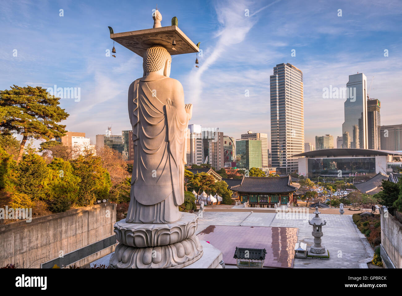 Bongeunsa temple in Seoul City, South Korea Stock Photo - Alamy