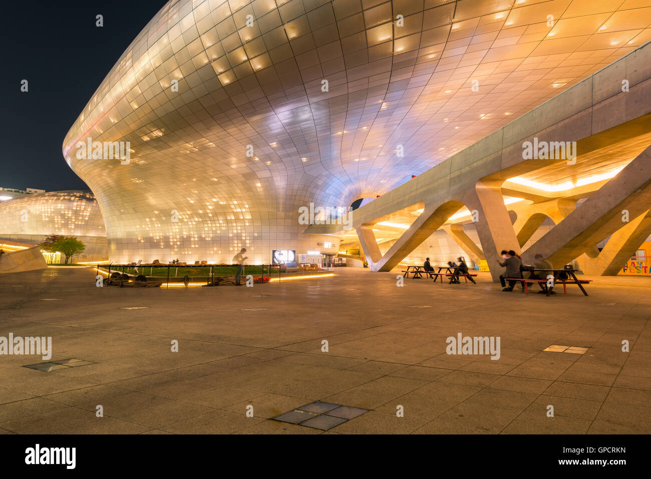 Dongdaemun Design Plaza,in seoul korea Stock Photo - Alamy