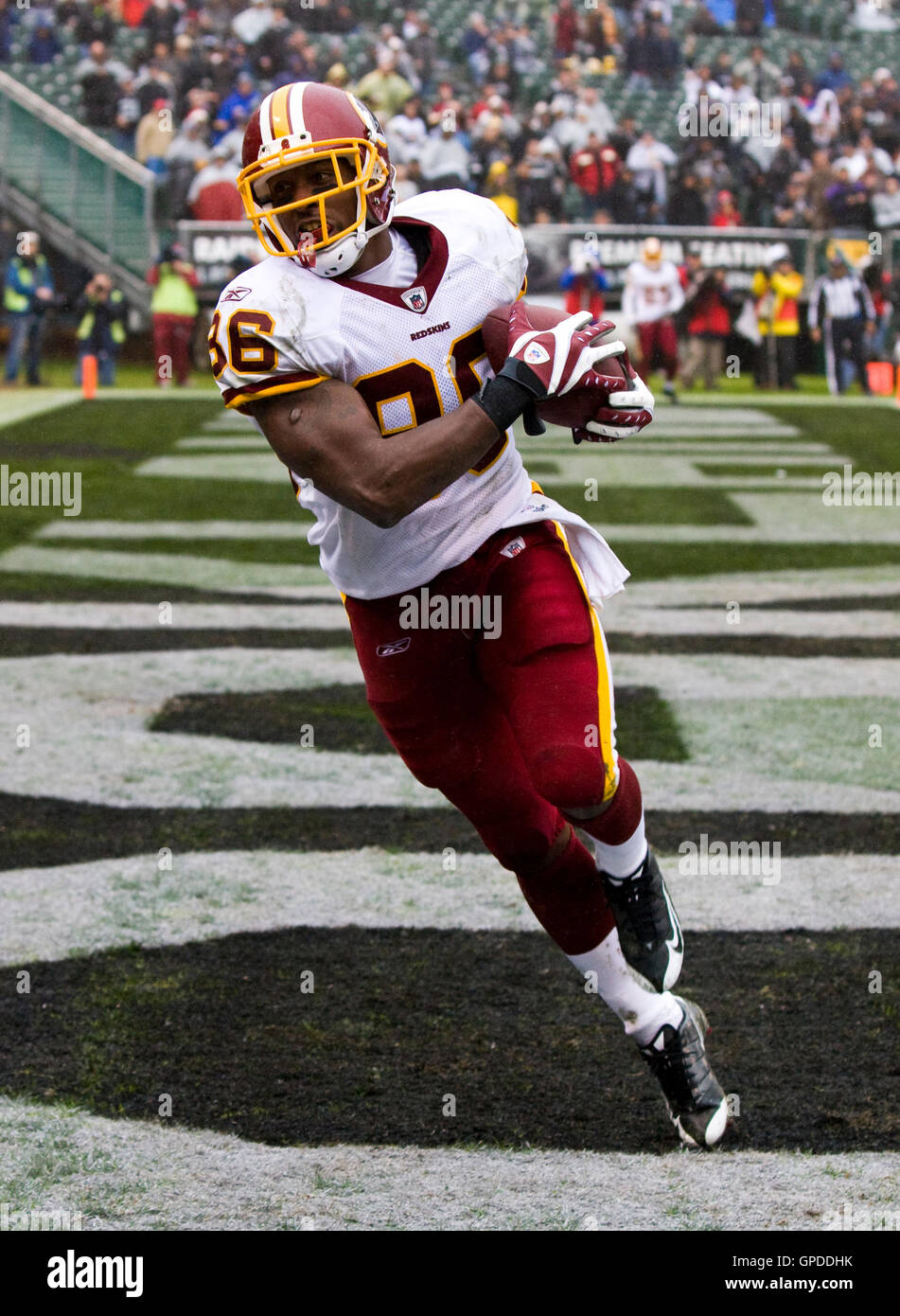 December 13, 2009; Oakland, CA, USA; Washington Redskins tight end Fred ...