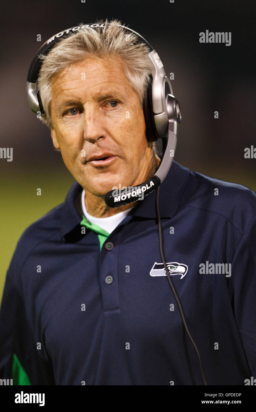 September 2, 2010; Oakland, CA, USA; Seattle Seahawks head coach Pete ...