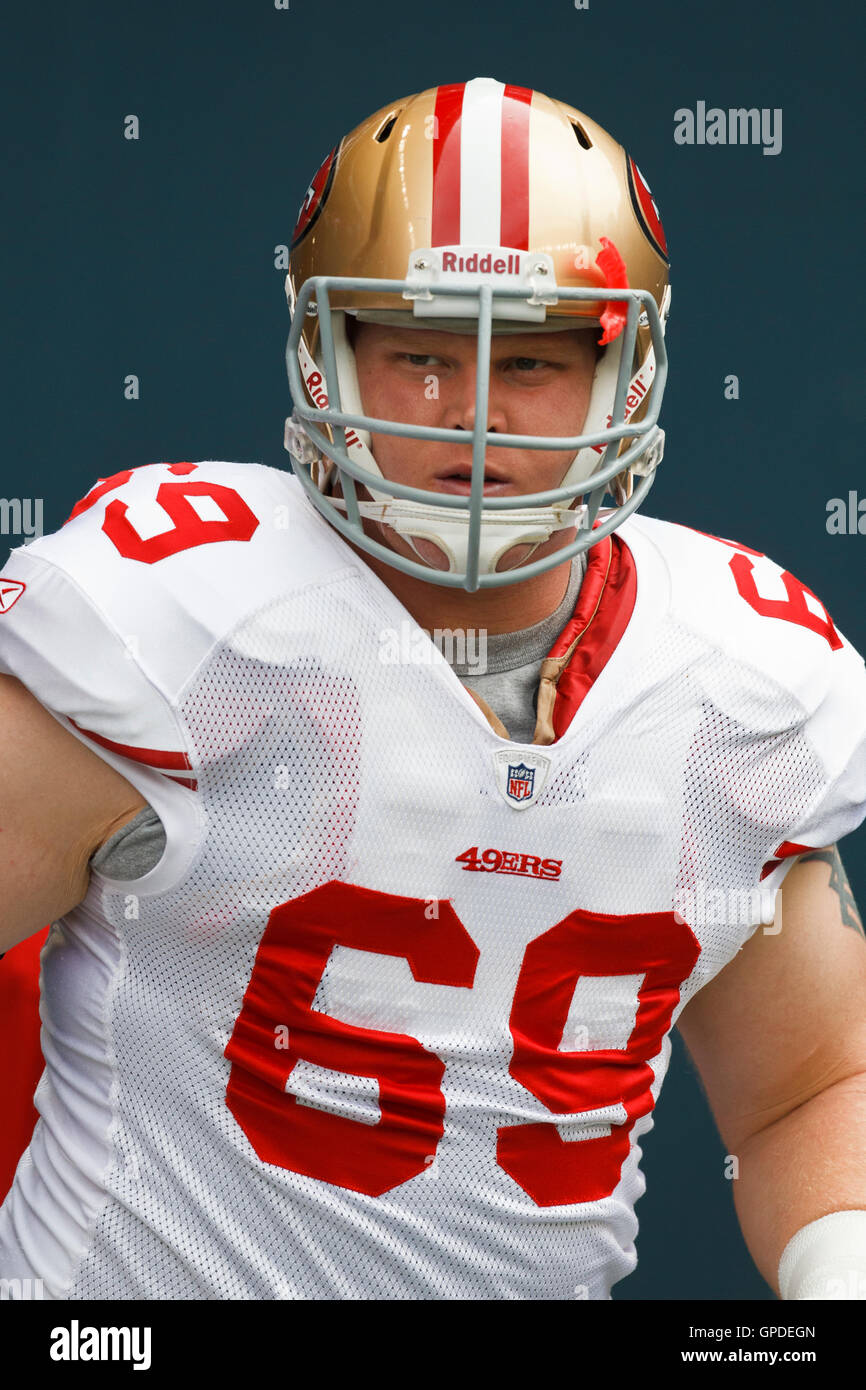 September 12, 2010; Seattle, WA, USA; San Francisco 49ers guard Tony ...