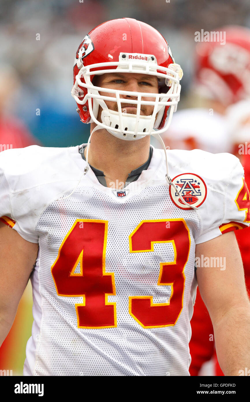 November 7, 2010; Oakland, CA, USA; Kansas City Chiefs long snapper ...