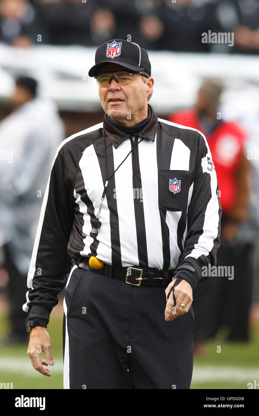 December 19, 2010; Oakland, CA, USA; NFL line judge Tom Barnes (55 ...