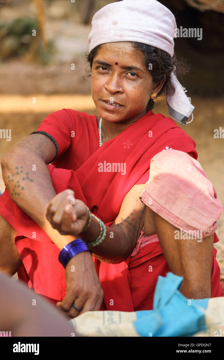 Muria woman hi-res stock photography and images - Alamy
