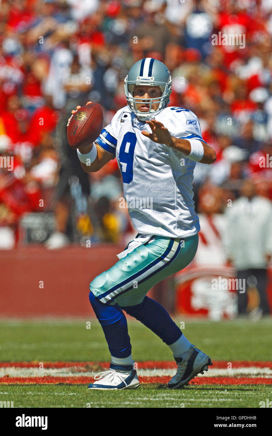 September 18, 2011; San Francisco, CA, USA; Dallas Cowboys quarterback ...
