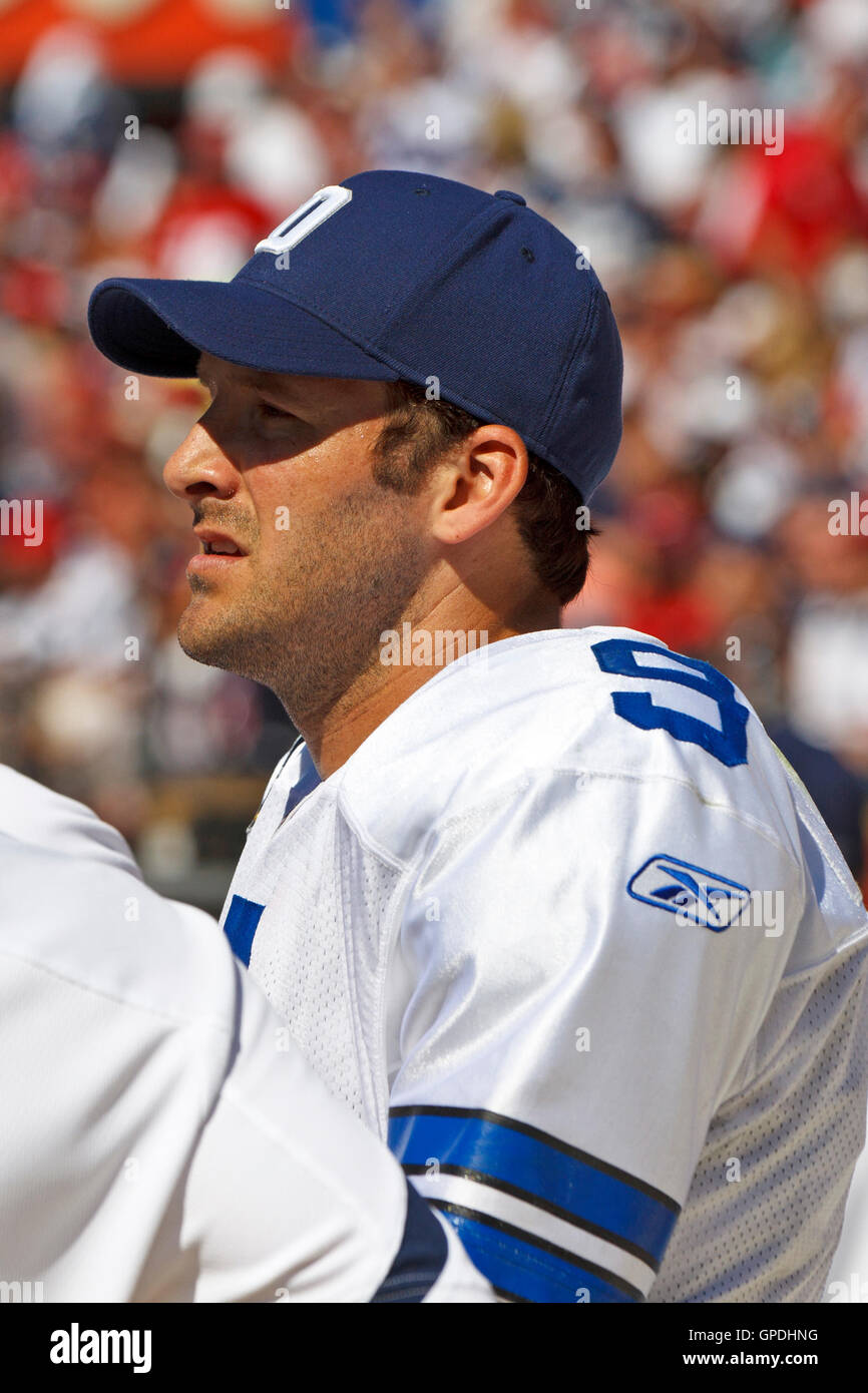 September 18, 2011; San Francisco, CA, USA; Dallas Cowboys quarterback ...