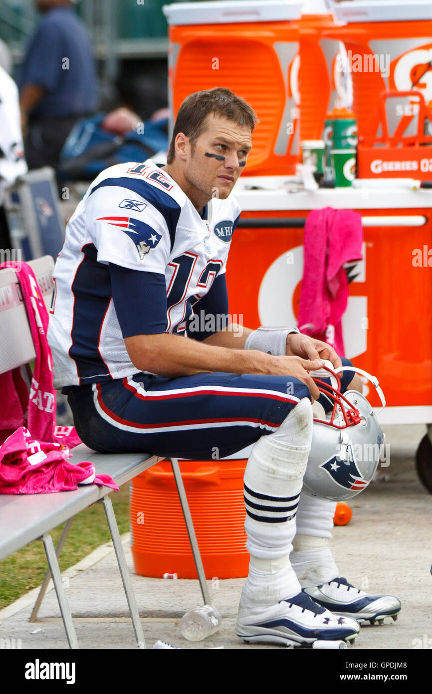 Oct 2, 2011; Oakland, CA, USA; New England Patriots quarterback Tom ...