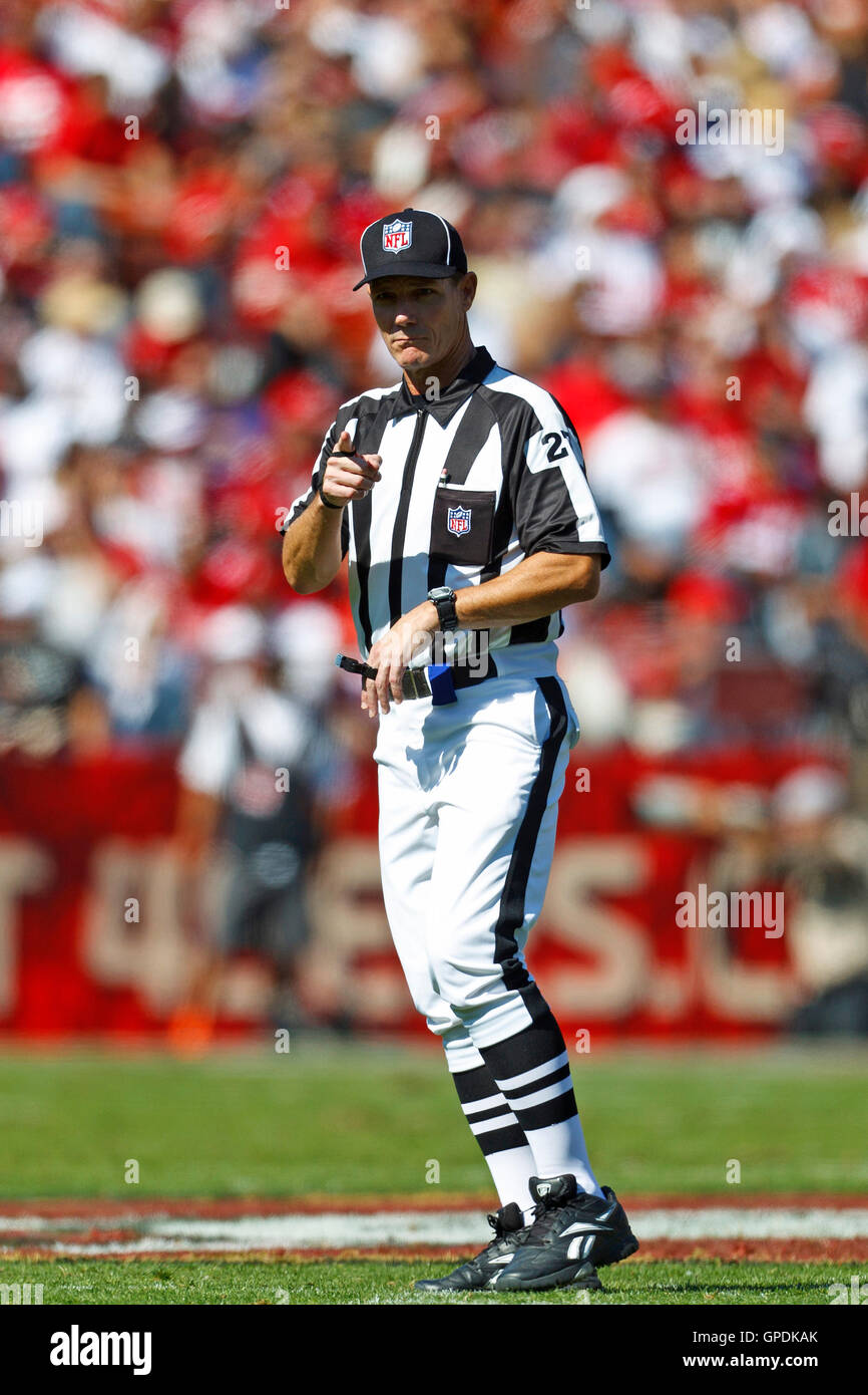 Oct 9, 2011; San Francisco, CA, USA; NFL back judge Lee Dyer (27 ...