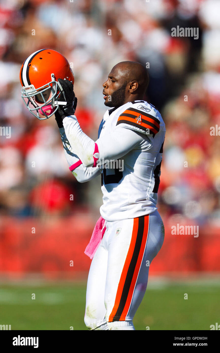 Oct 30, 2011; San Francisco, CA, USA; Cleveland Browns free safety Mike ...
