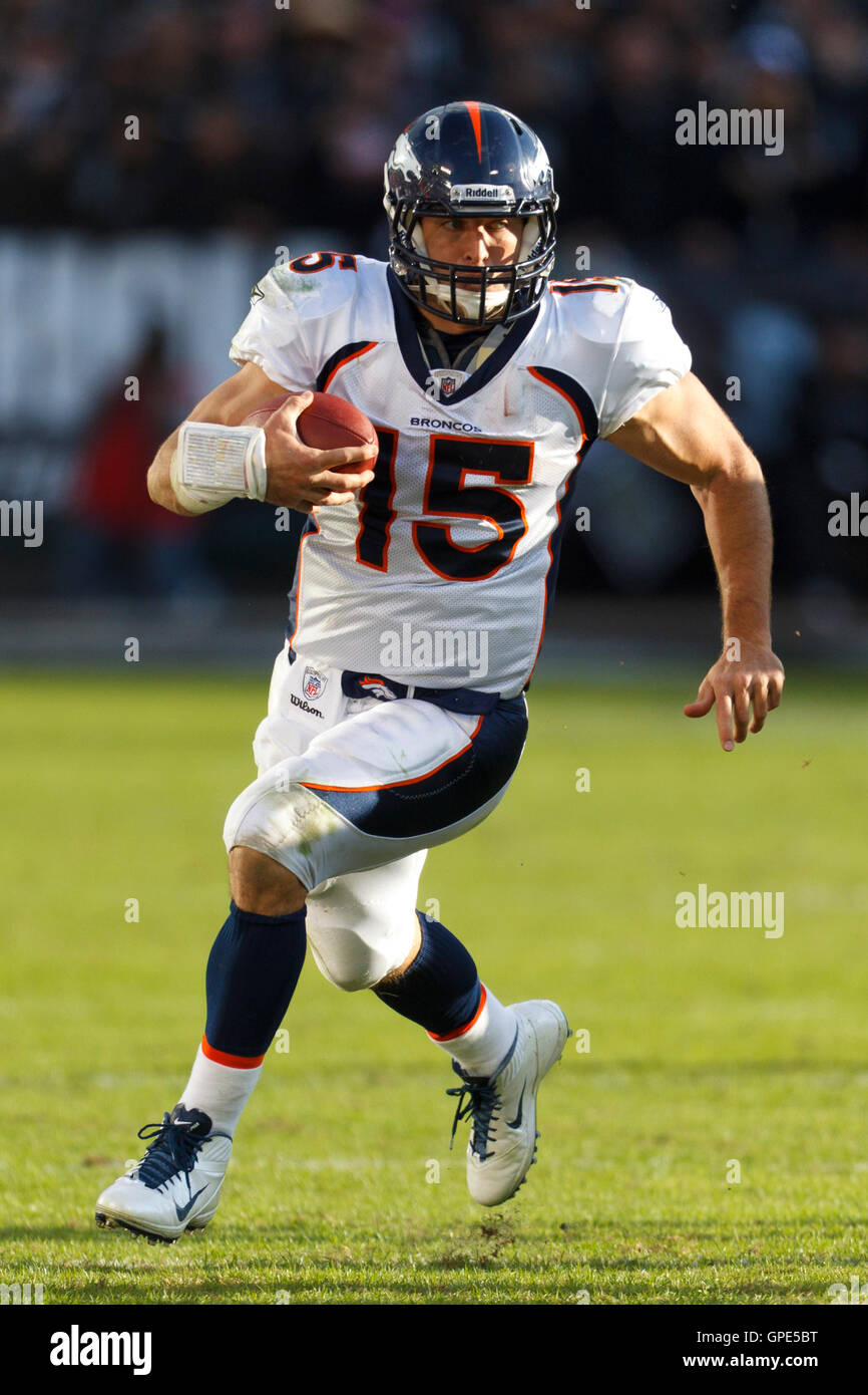 Nov 6, 2011; Oakland, CA, USA; Denver Broncos quarterback Tim Tebow (15 ...